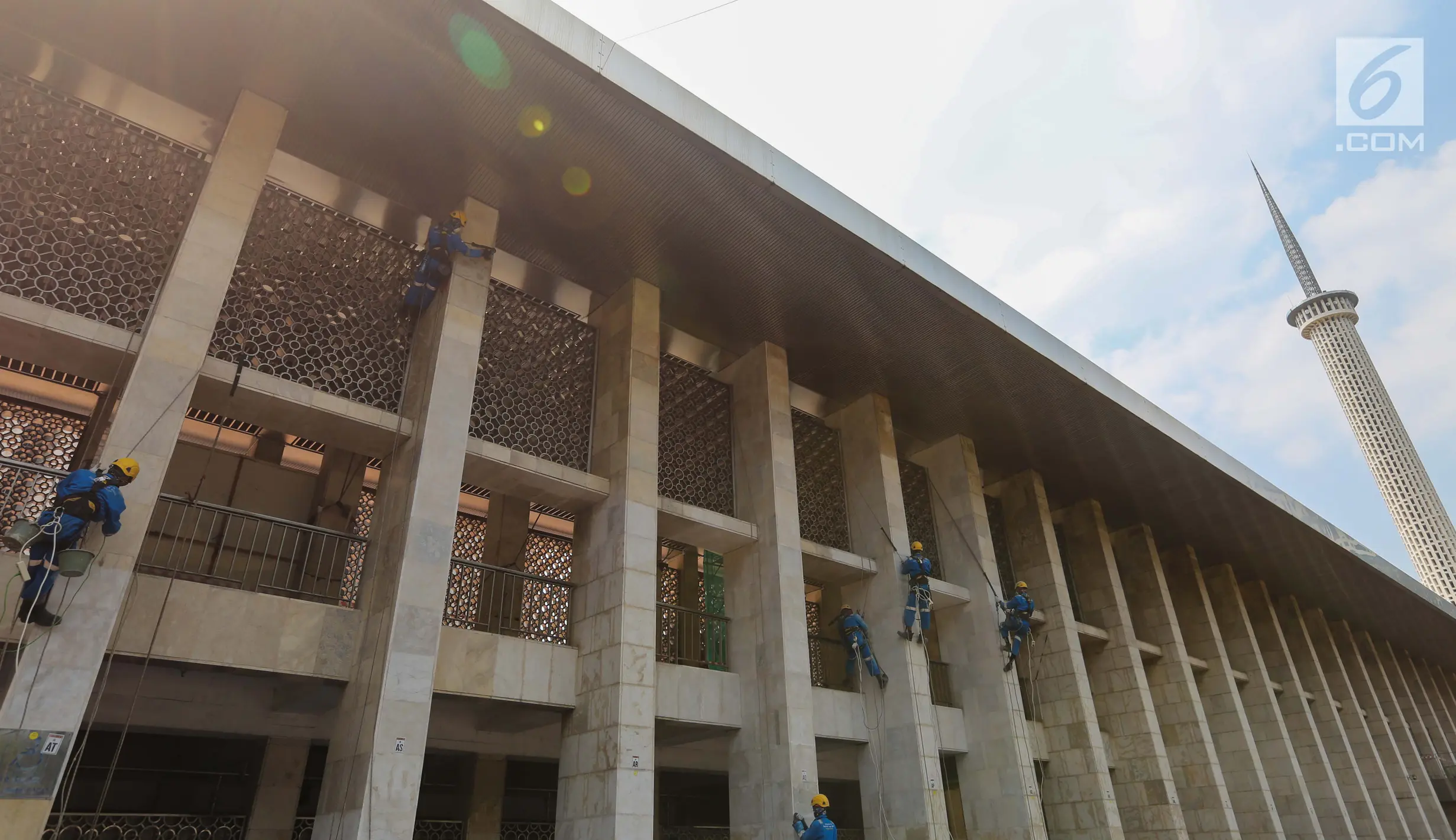 FOTO: Memantau Proyek Renovasi Masjid Istiqlal - Foto Liputan6.com