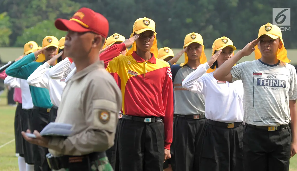 Calon Paskibraka 2017 Terus Matangkan Latihan Menaikkan Bendera - Foto ...