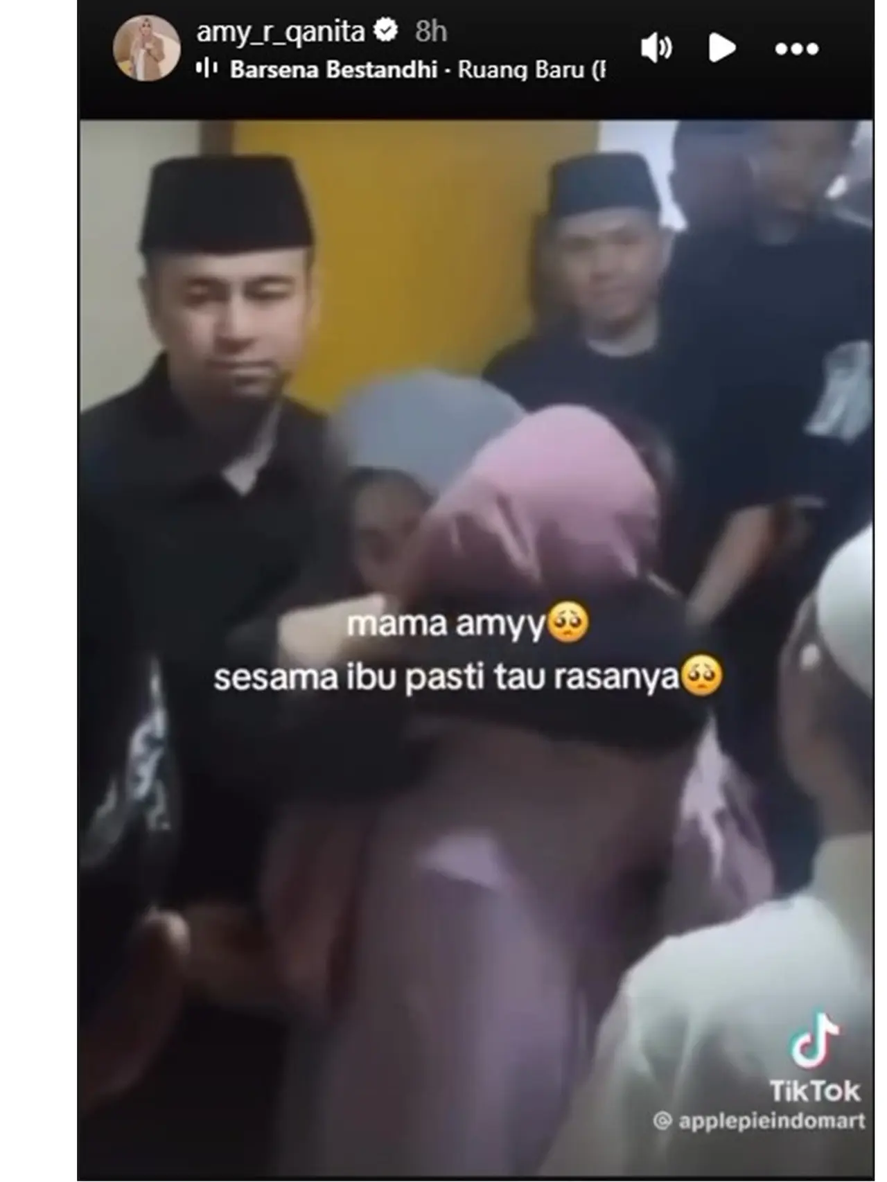 5 Potret Raffi Ahmad Kunjungi Rumah Duka Alm. Affan Kurniawan, Ditemani Amy Qanita - ShowBiz ...