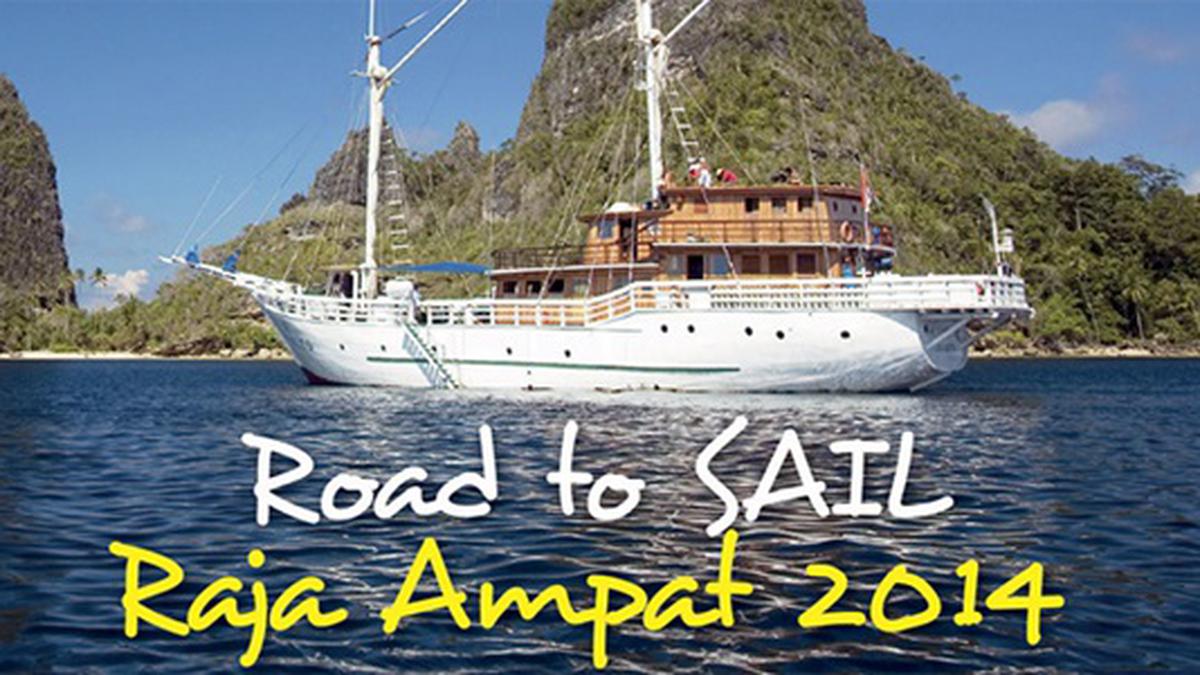 Atraksi Pasukan Katak TNI AL di Sail Raja Ampat 2014 - News Liputan6.com