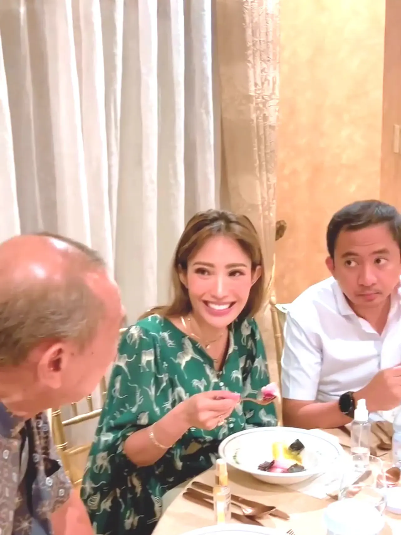 7 Kebersamaan Ayu Dewi dan Regi Datau di Acara Ultah Anak, Jadi Sorotan ...