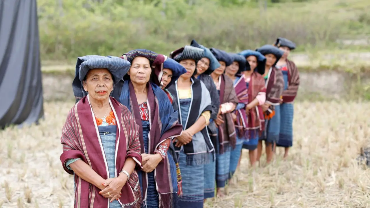 Mengenal Fungsi dan Makna Ulos, Kain Tenun Batak yang Melegenda - Regional Liputan6.com