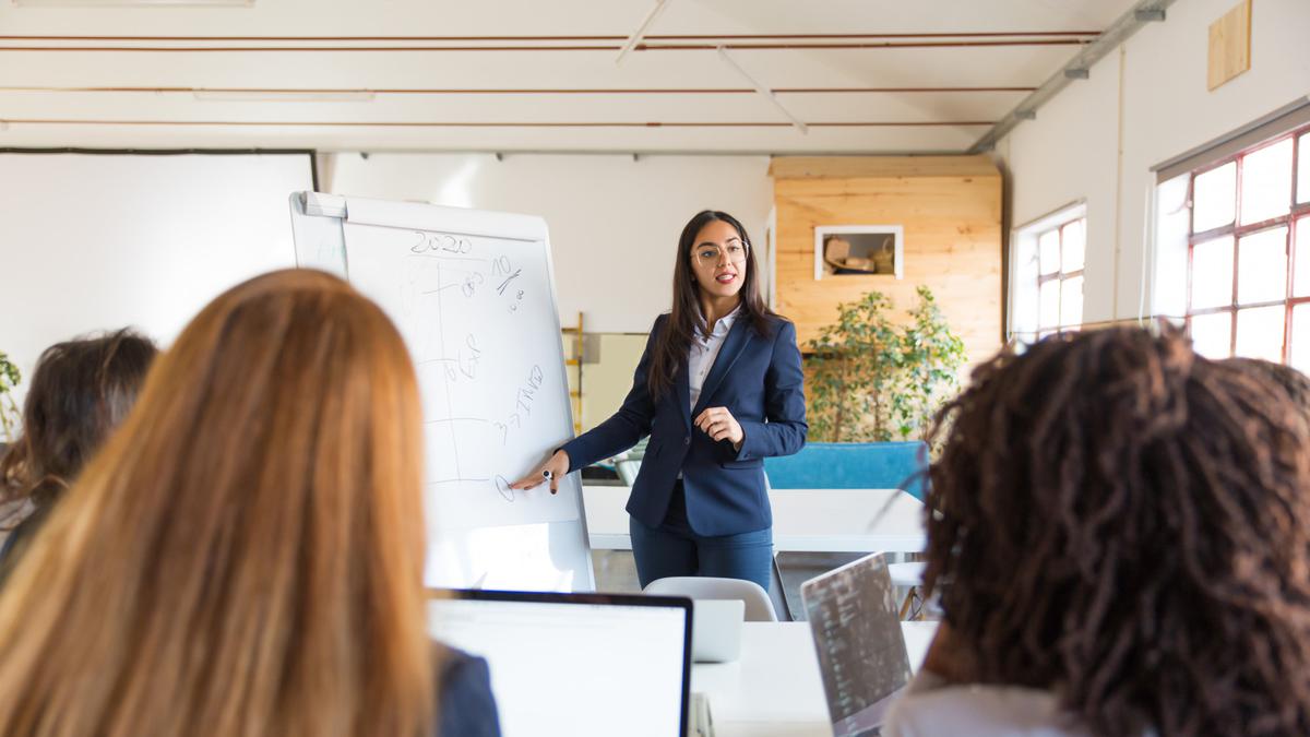 40 Contoh Kata-Kata Singkat untuk Penutup Presentasi - Ragam Bola.com