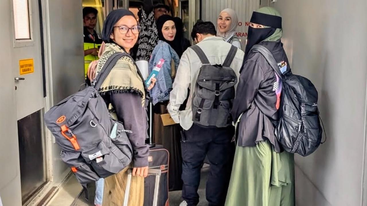 6 Potret Artis Indonesia Ikut Aksi Global March to Gaza, Solidaritas ...