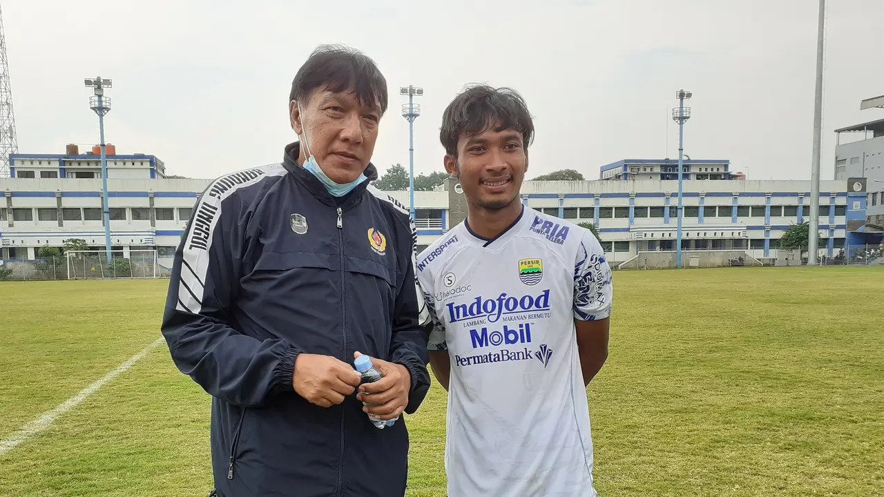 Legenda Persib Meriahkan Pembukaan IA-ITB Cup 2023 - Indonesia Bola.com