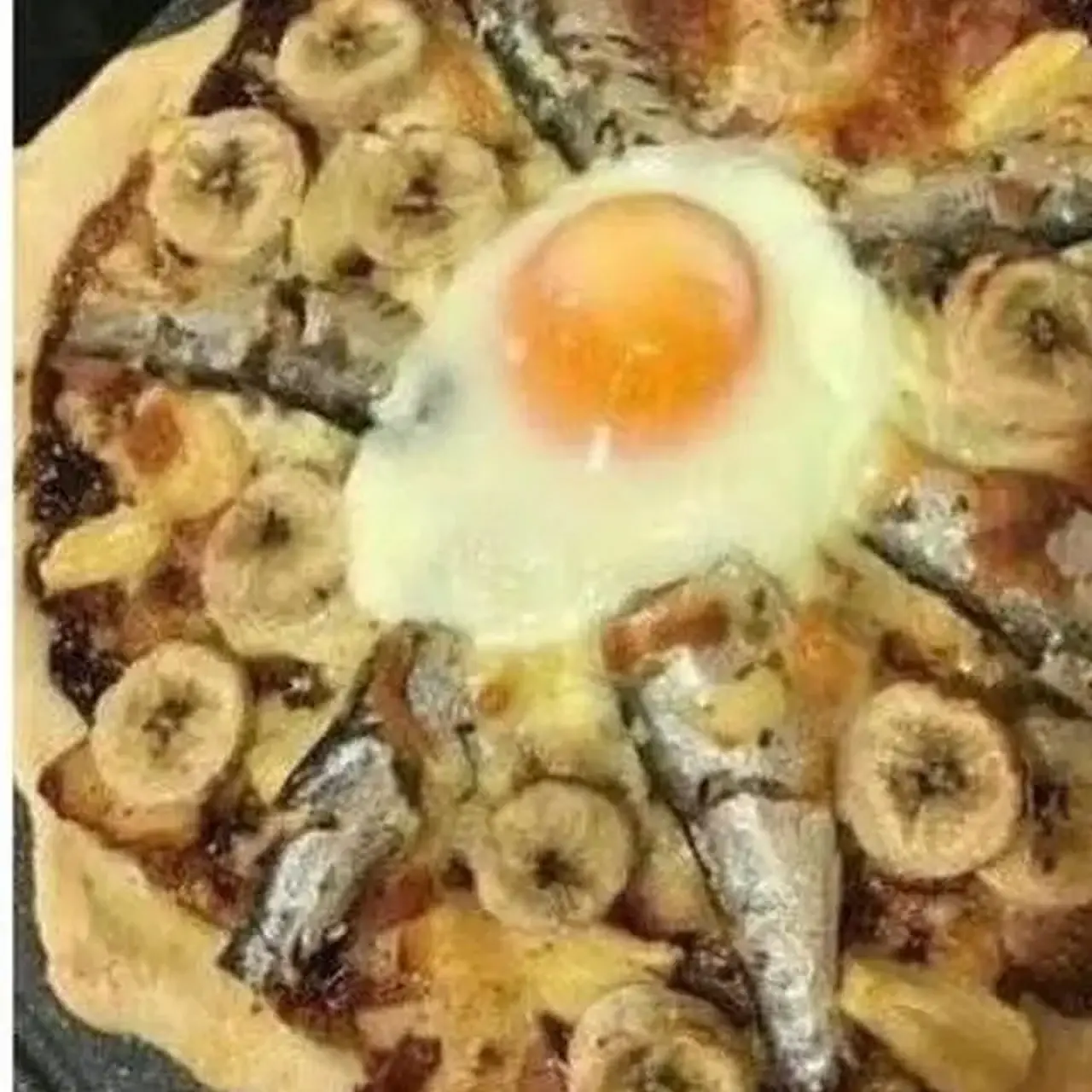 6 Potret Telur Dadar Nyeleneh Ini Bikin Senyum, Penampakannya Tak Biasa - Hot Liputan6.com