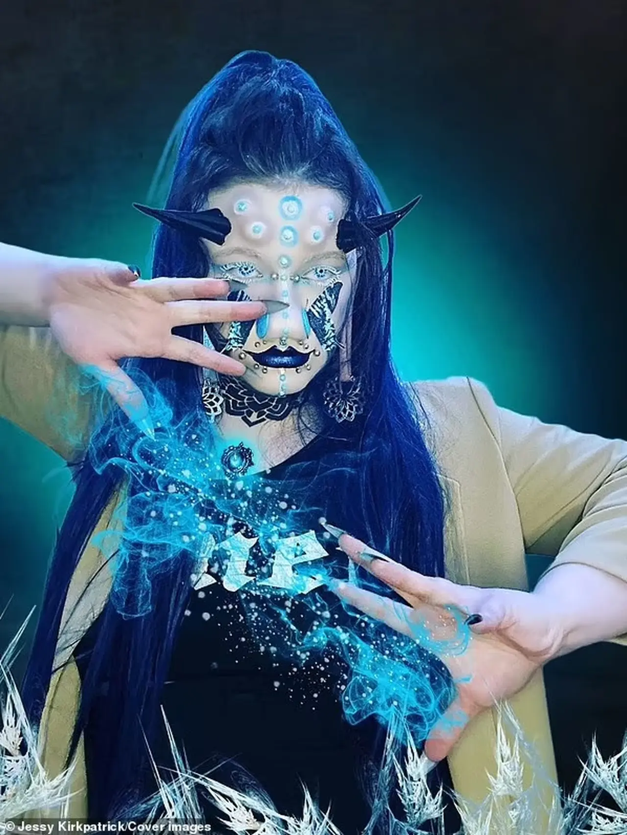 Orang Ini Habiskan Rp 191 Juta untuk Tanduk dan 100 Tindikan di Wajah ...