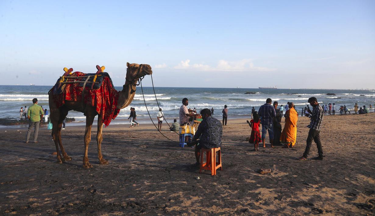 FOTO: Tempat Wisata Ramai, India Terancam Gelombang Ketiga COVID-19 ...