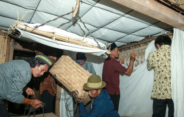 Maya Kecewa Ari Sigit Mau Menikah Lagi - ShowBiz Liputan6.com