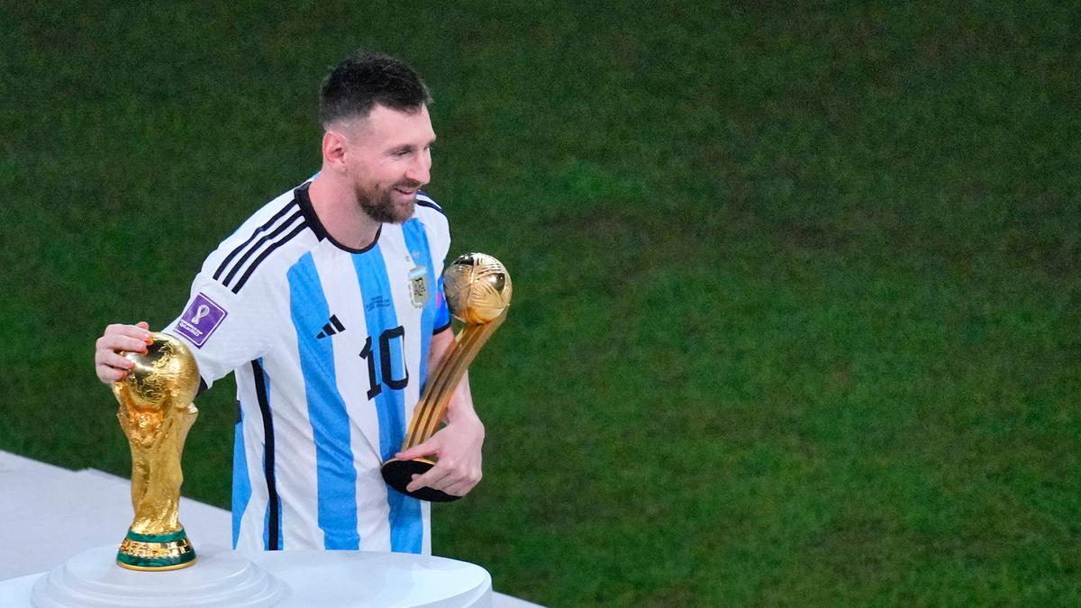 Lionel Messi Sah Masuk Geng Eksklusif! Pemain ke-9 yang Sabet Titel ...