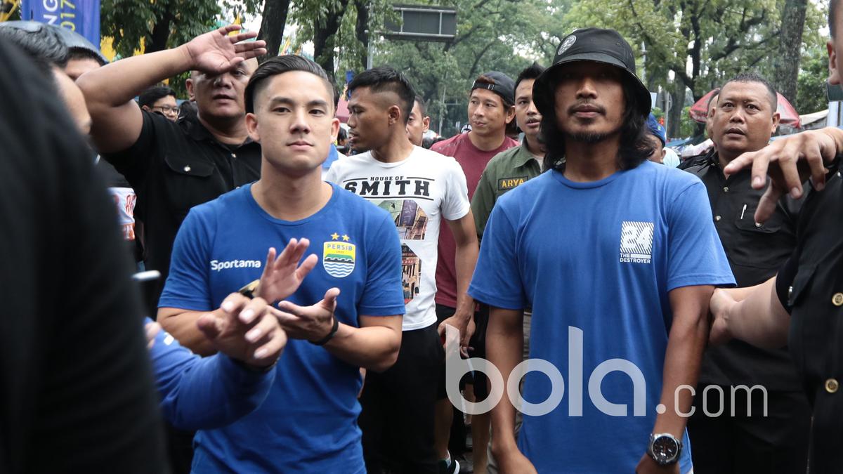 Atep dan Tim Persib Bandung Ikut Jalan Santai Jelang Launching Tim