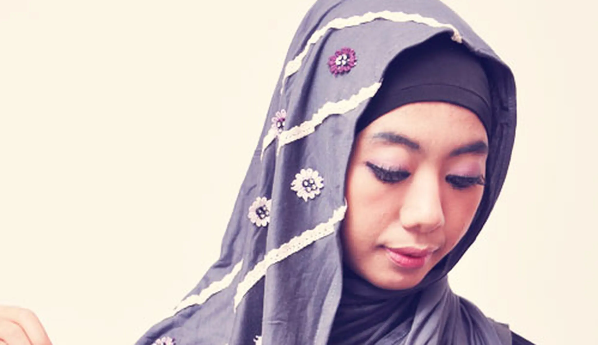 Tutorial Jilbab Modis Sehari-hari III - Photo Fimela.com