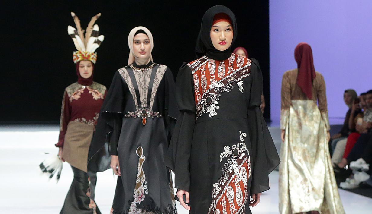 Lia Afif Persembahkan Bumi Sang Tenun Rakata Andala di IFW 2023 - Photo ...