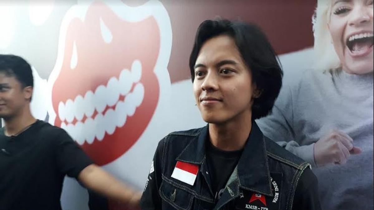 Kisah Bisma Karisma Jadi Presiden dalam Koboy Kampus - ShowBiz Liputan6.com