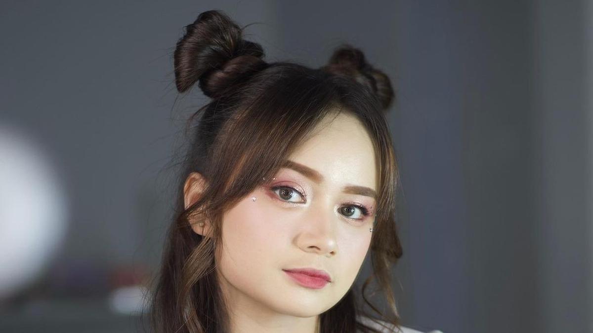 Chintya Gabriella Ajak Generasi Muda Keluar dari Zona Nyaman, Berani ...