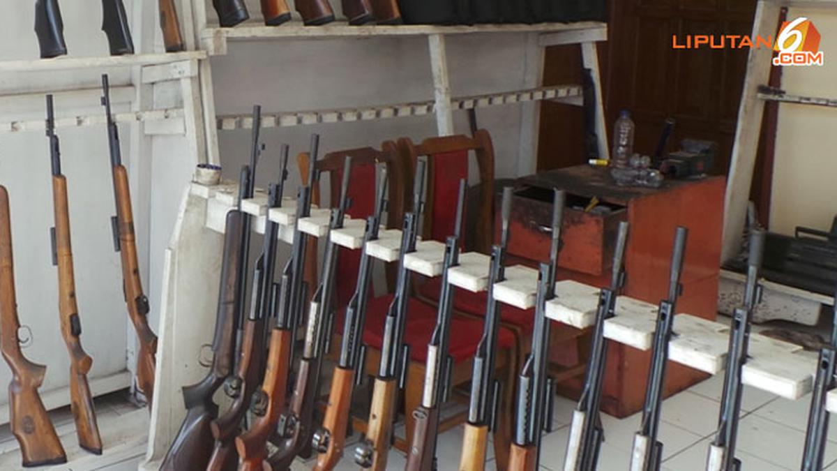Polri Izinkan Wakil Rakyat Miliki Senjata Api - News Liputan6.com