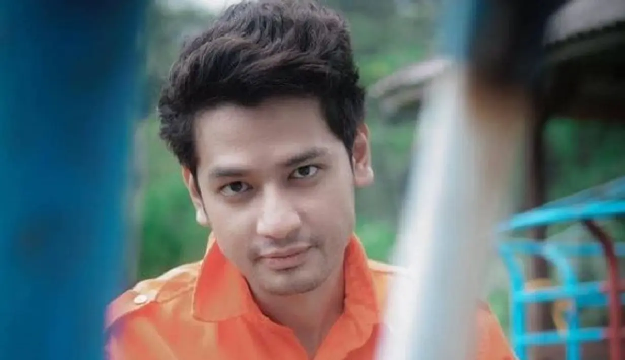 Gaya Kevin Hillers saat Tampil Keren, Aktor Sinetron yang Sedang ...