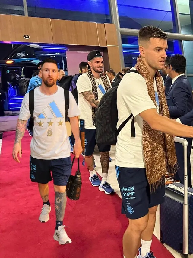 Gak Datang ke Indonesia, Meme Lucu Lionel Messi Bermunculan - Bola ...