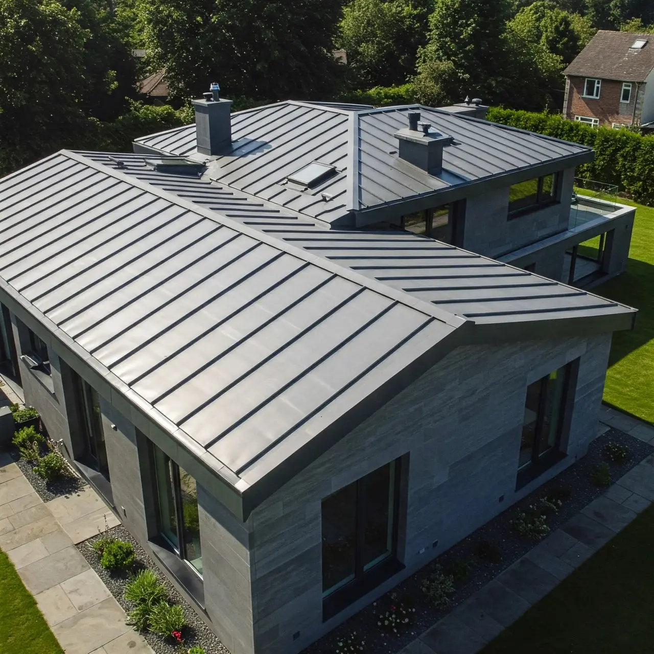 6 Model Seng Atap Rumah Terbaru 2025, Bikin Hunian Tahan Karat - Hot ...