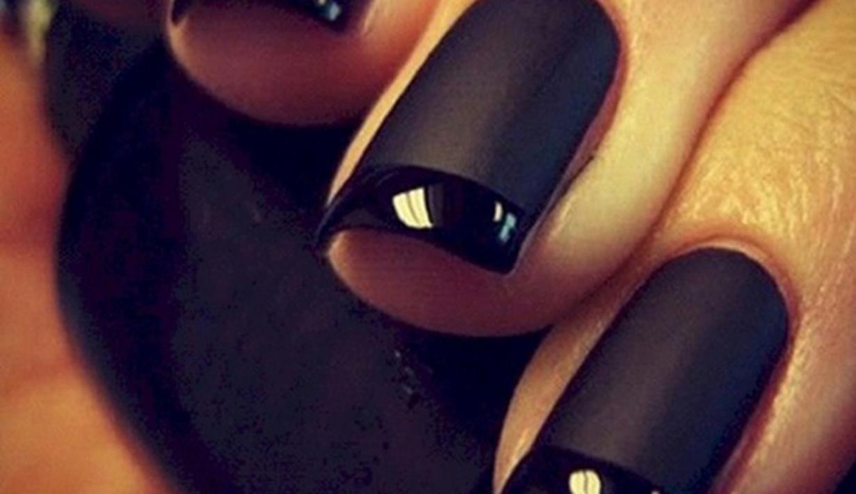 Inspirasi Mempercantik Kuku Dengan Kutek Anggun dan Elegan - Photo ...