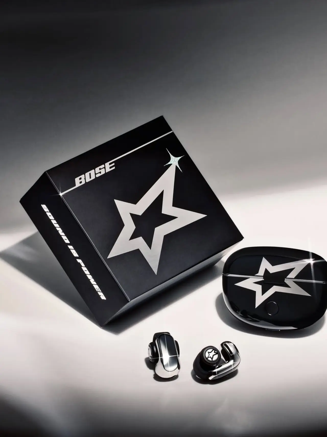 Bose x Lisa BLACKPINK Hadirkan Earbuds Rp6,4 Juta yang Bisa Dipakai ...