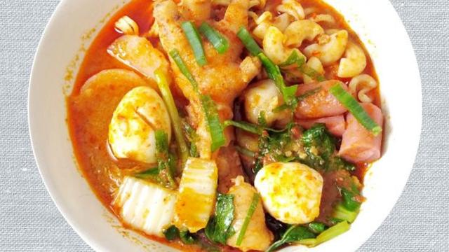 4 Cara Membuat Seblak Mie yang Enak dan Pedas, Bikin Nagih - Hot ...