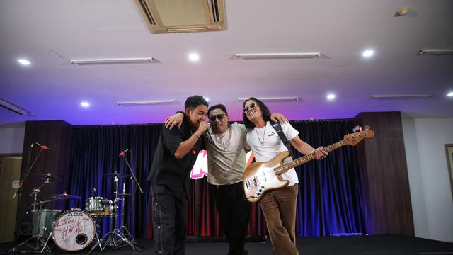 Perjuangan Naga Jadi Vokalis Baru Ada Band, Kursus Vokal 1,5 Tahun ...
