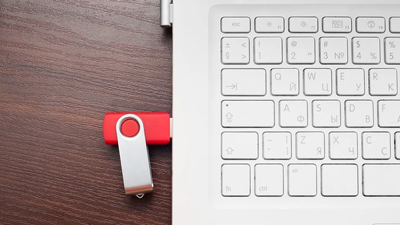 5 Cara Memperbaiki Flashdisk Rusak yang Tidak Terbaca dan Terkena Air ...
