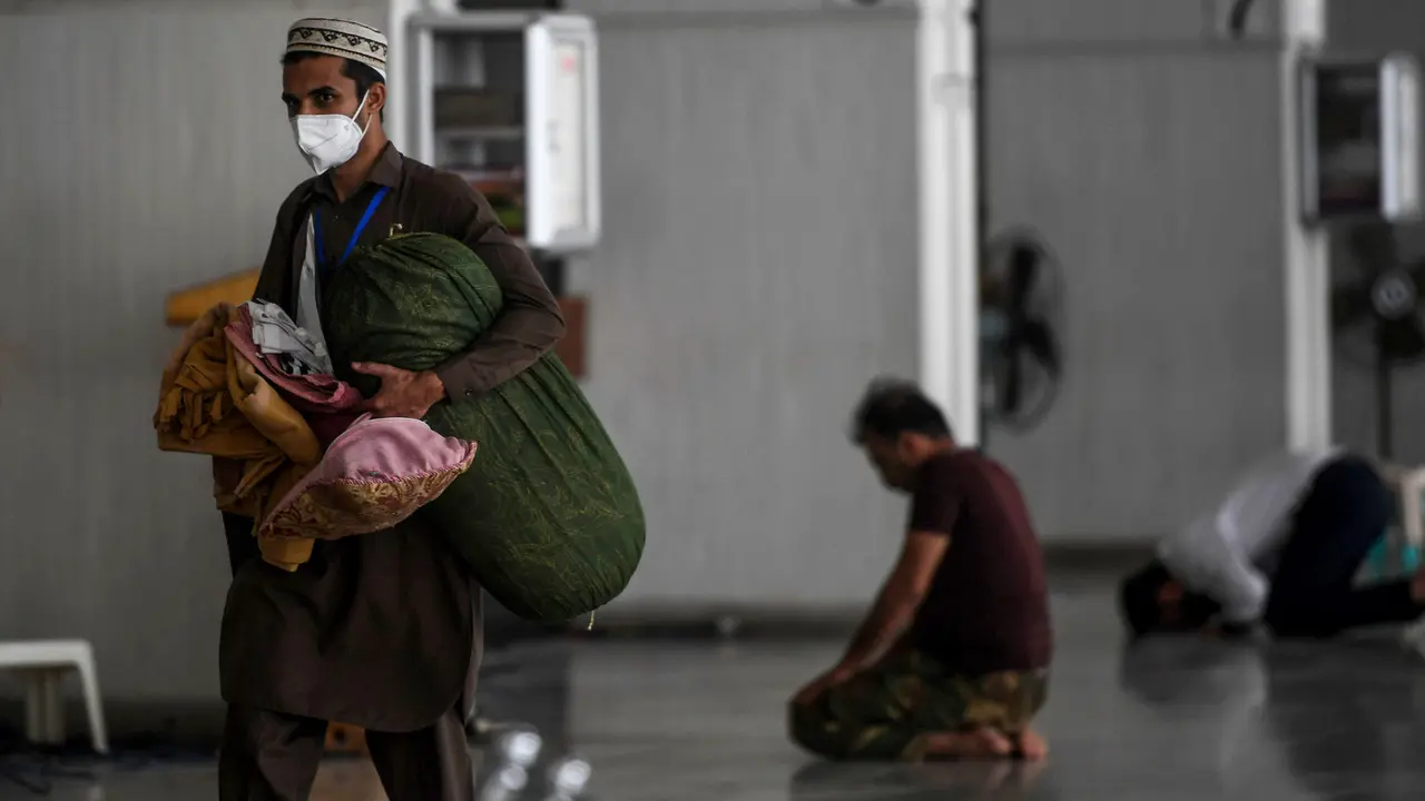 Cara Iktikaf di Masjid dan Rumah, Lengkap Bacaan Niat dan Keutamaannya ...