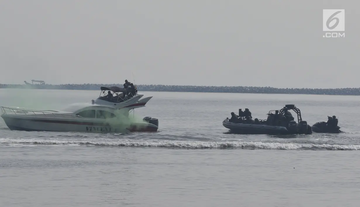 FOTO: Satgultor TNI Lumpuhkan Teroris di Ancol - Foto Liputan6.com