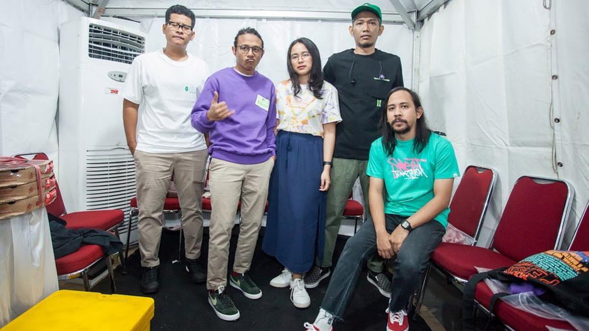 The Adams hingga Weezer Panaskan Road to Now Playing Festival di Bali ...