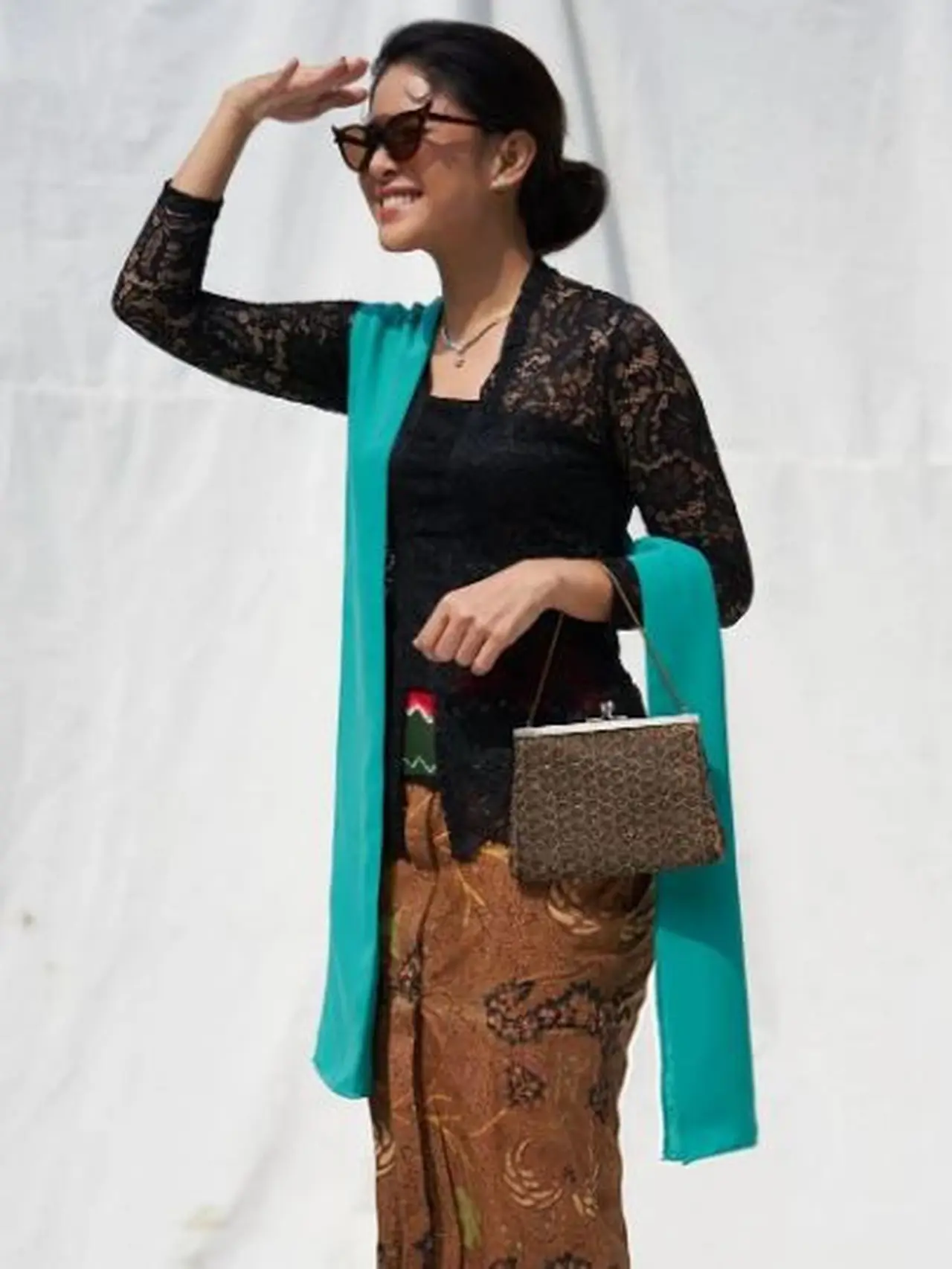 6 Pose Dian Sastrowardoyo Pakai Kebaya, Berjuang Jadi Warisan Budaya Dunia Tak Benda UNESCO ...