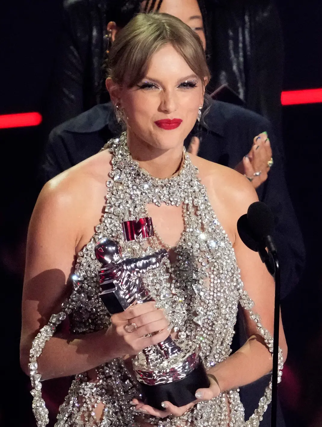 Taylor Swift Raih Penghargaan Bergengsi Video of the Year di MTV VMA ...