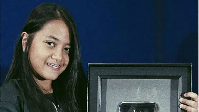 6 Potret Transformasi Hanin Dhiya dari Kecil hingga Kini, Memesona ...