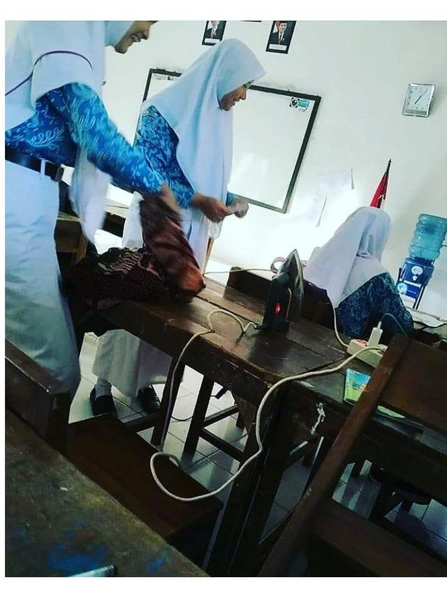 5 Gaya Siswa Bercanda saat di Sekolah Ini Bikin Deg-degan - Hot ...