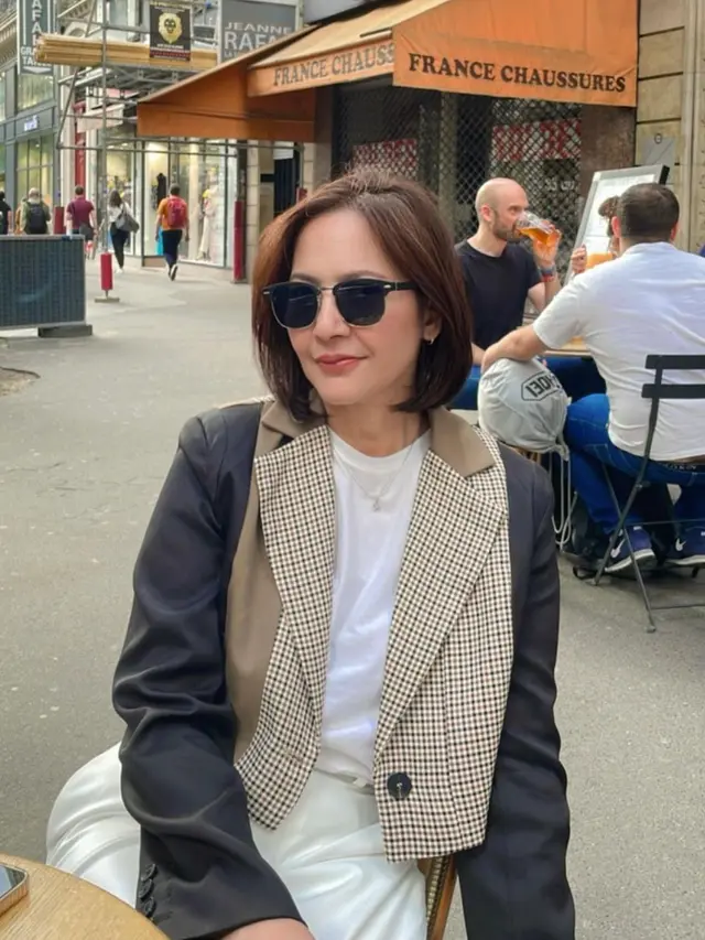 Potret Cantik Kakak Kandung Cut Tary, Cantiknya Awet! - Citizen6 ...