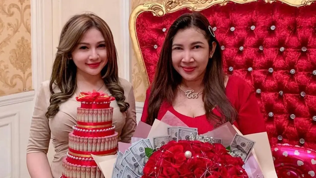 Selebgram Winny Putri Lubis Tak Menyangka Viral Berkat Dimsum - ShowBiz Liputan6.com