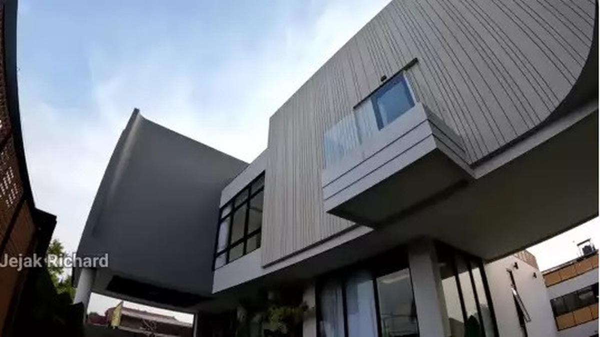 6 Potret Rumah Denny Caknan, Makin Mewah setelah Menikah - Photo Fimela.com