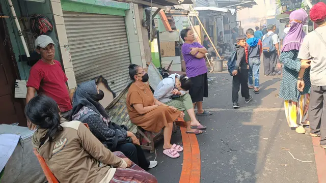 Kebakaran Hebat Landa Kawasan Padat Penduduk Manggarai, 2.000 Orang Terdampak - News Liputan6.com