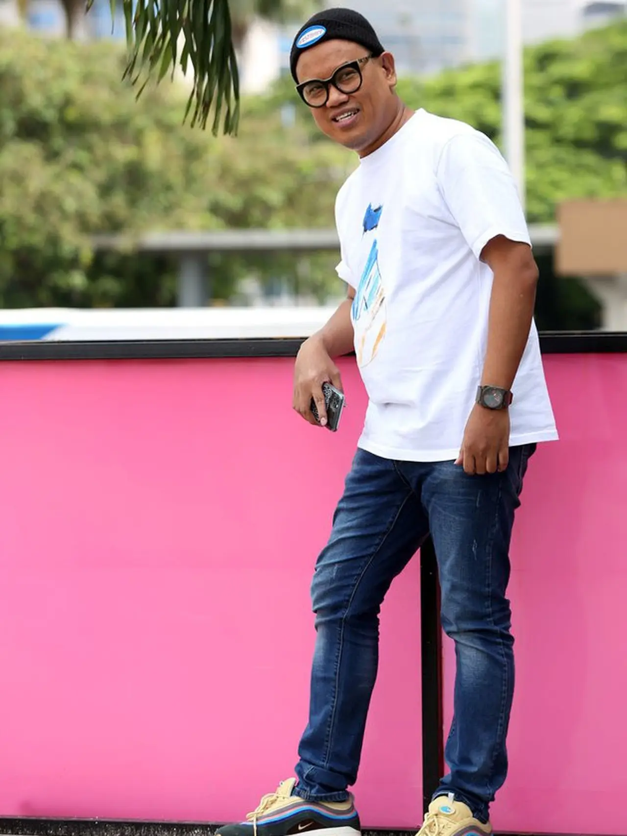 6 Potret Koleksi Sepatu Langka Uya Kuya, Ditaksir Capai Puluhan Juta ...