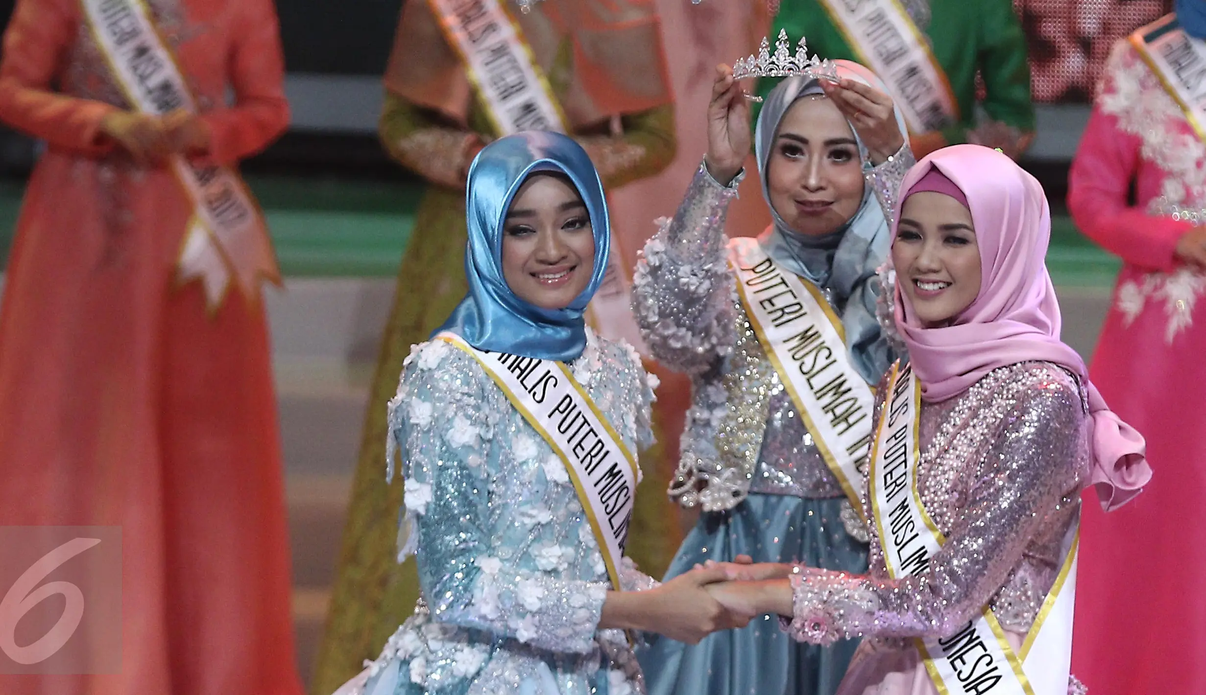 Syifa Fatimah Dinobatkan Sebagai Puteri Muslimah Indonesia 2017 - Foto ...
