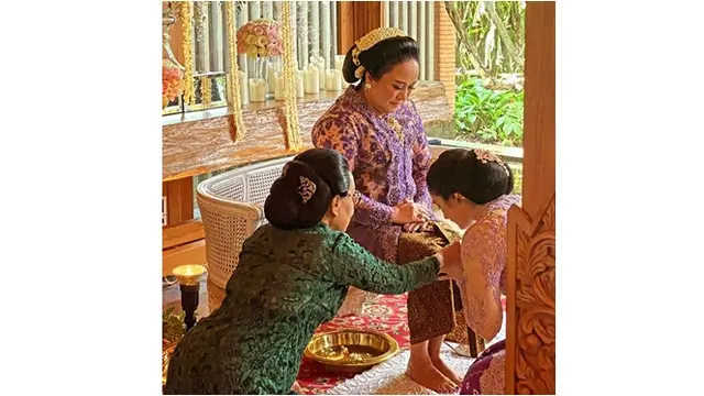 6 Momen Siraman Chelsea Islan Jelang Pernikahan, Penuh Haru Bahagia - Hot Liputan6.com