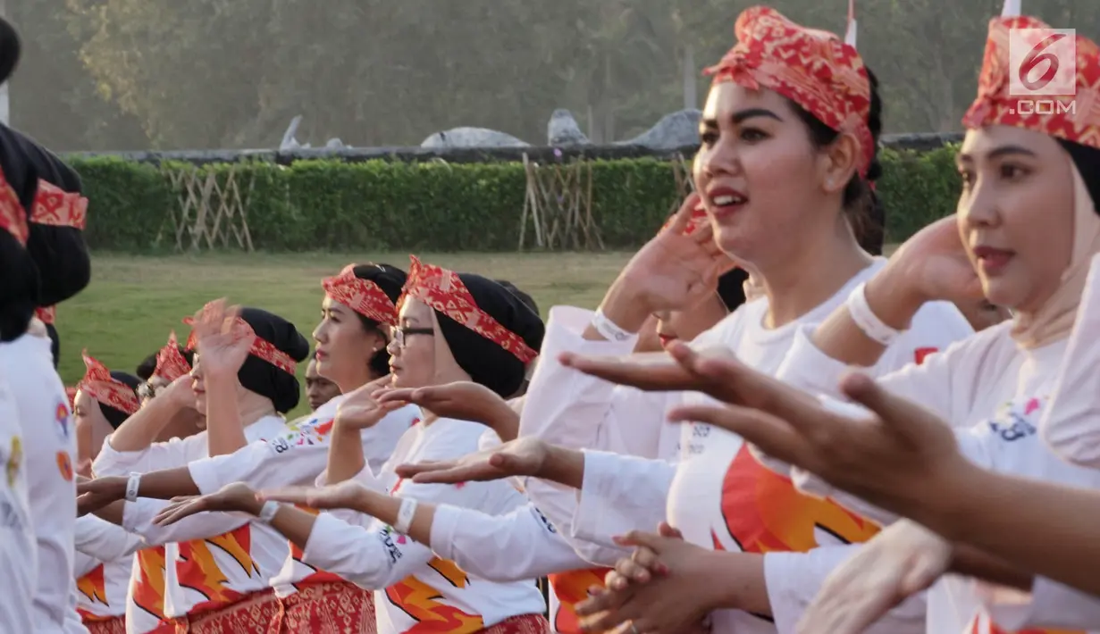 FOTO: 61 Ribu Orang Pecahkan Rekor Menari Poco-Poco Terbanyak di Dunia ...