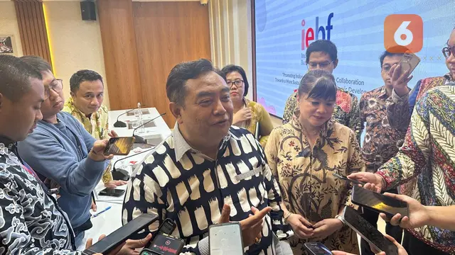 Kemlu RI Akui Ketegangan Geopolitik Global Ganggu Jalur Perdagangan ...