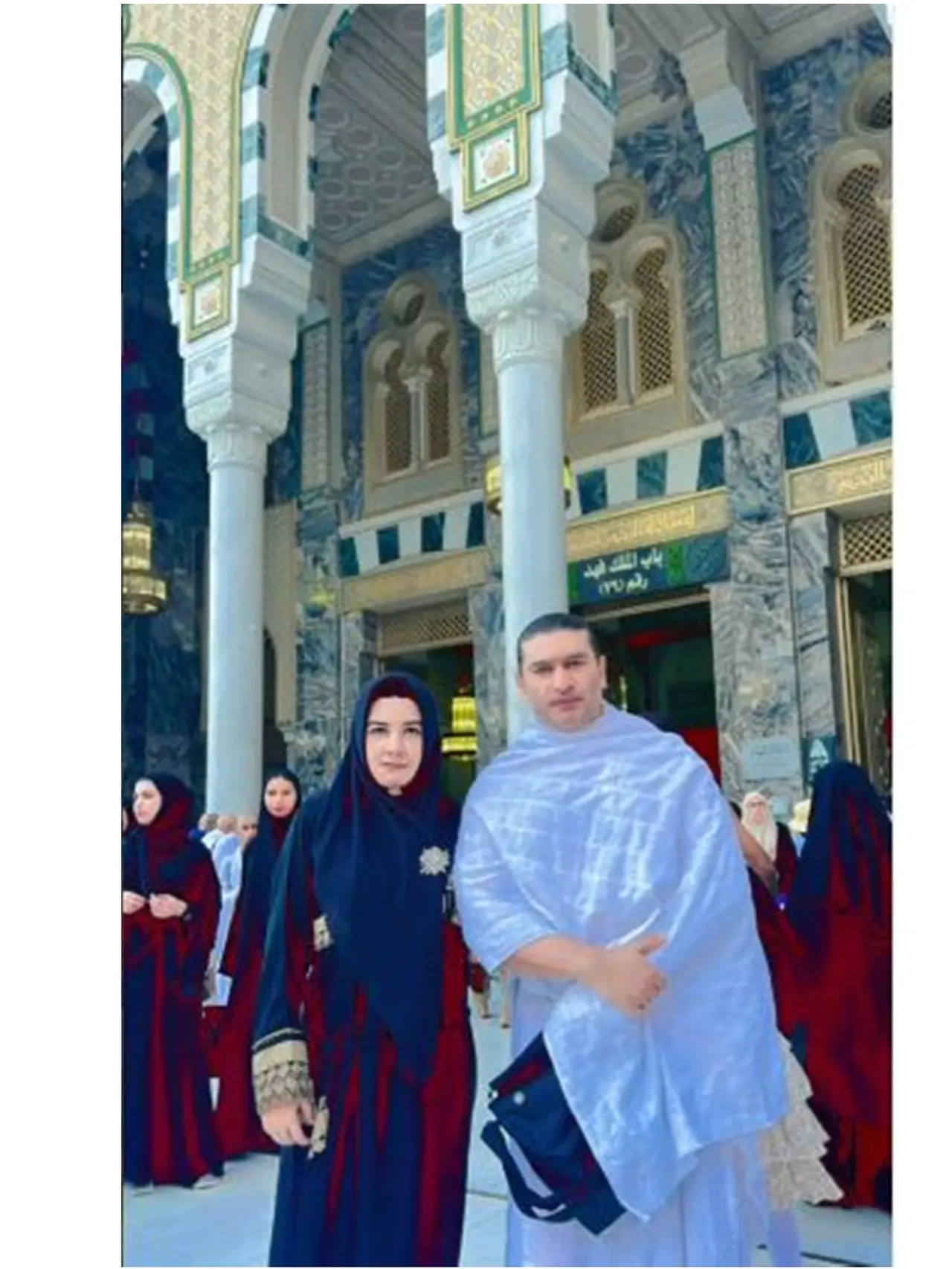6 Potret Fadia A Rafiq Jalani Umrah Bareng Sang Suami, Semakin Harmonis ...