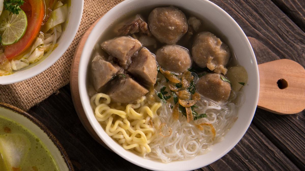Mengenal Bakso Ati Raja, Kuliner Populer di Makassar Wajib Dicoba ...