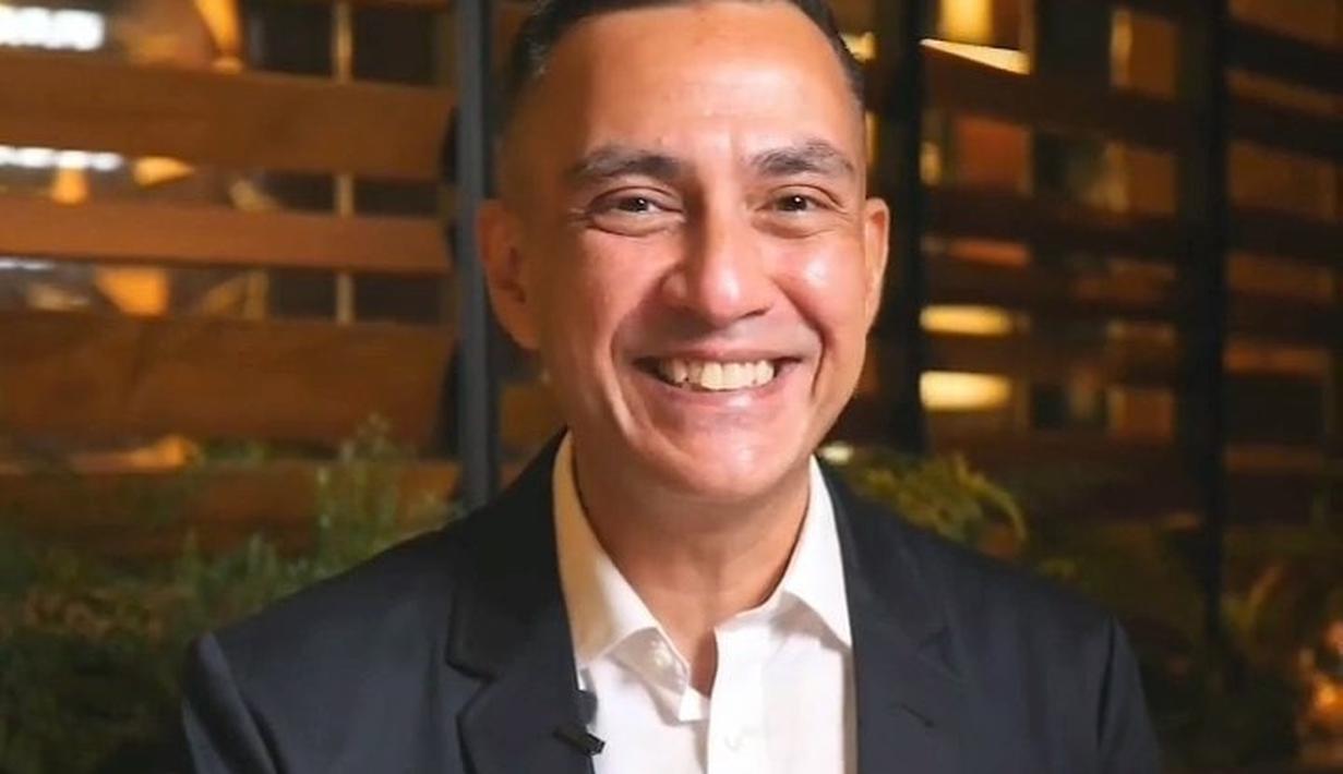 Lama Tak Tersorot, Potret Awet Muda Ferdy Hasan Menuju Usia 50 Tahun ...