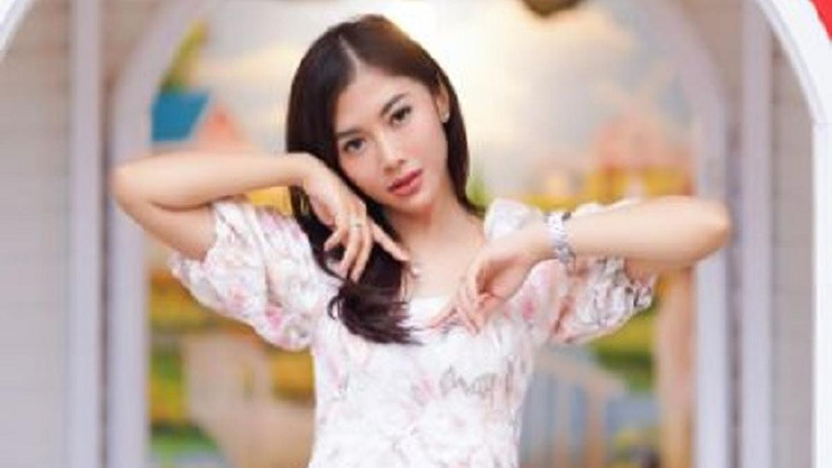 Lepas dari Sony Indonesia, Tenty Kamal Pilih Label Indie - ShowBiz Liputan6.com