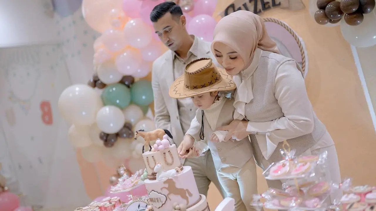 Potret Cantik Guzelim, Anak Ali Syakieb Rayakan Ultah ke-2 ...