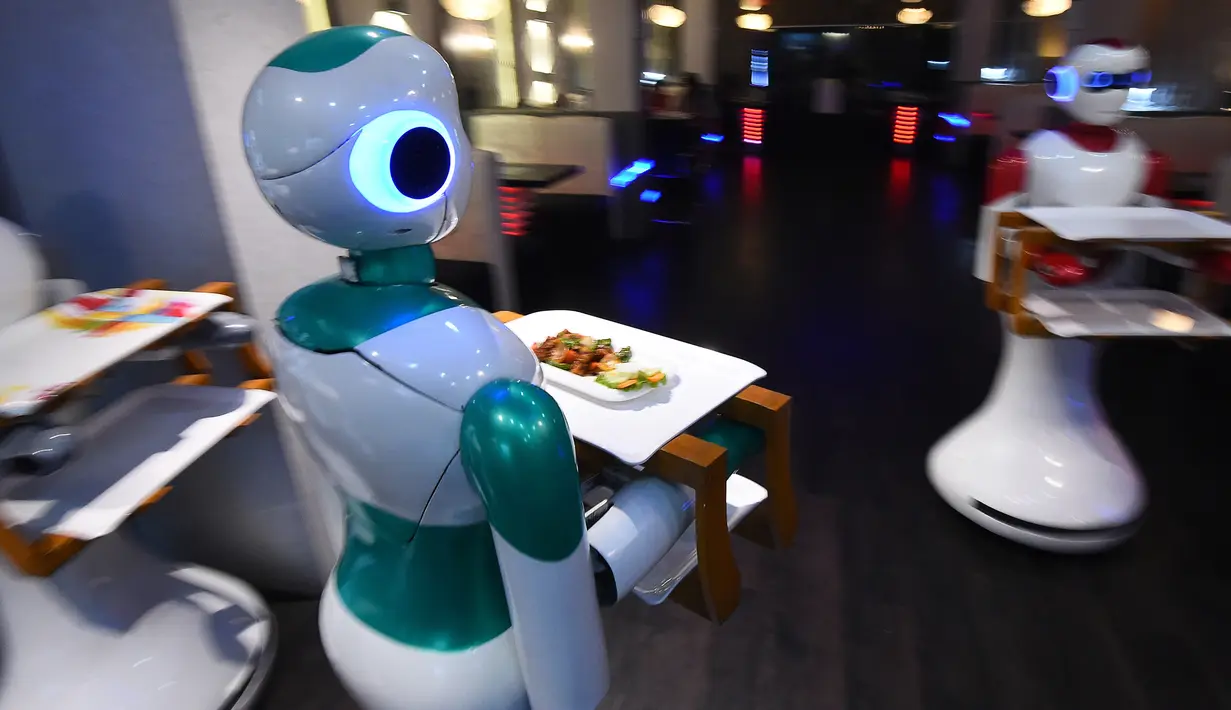 FOTO: Ginger, Robot Pelayan Restoran Pertama di Nepal - Foto Liputan6.com